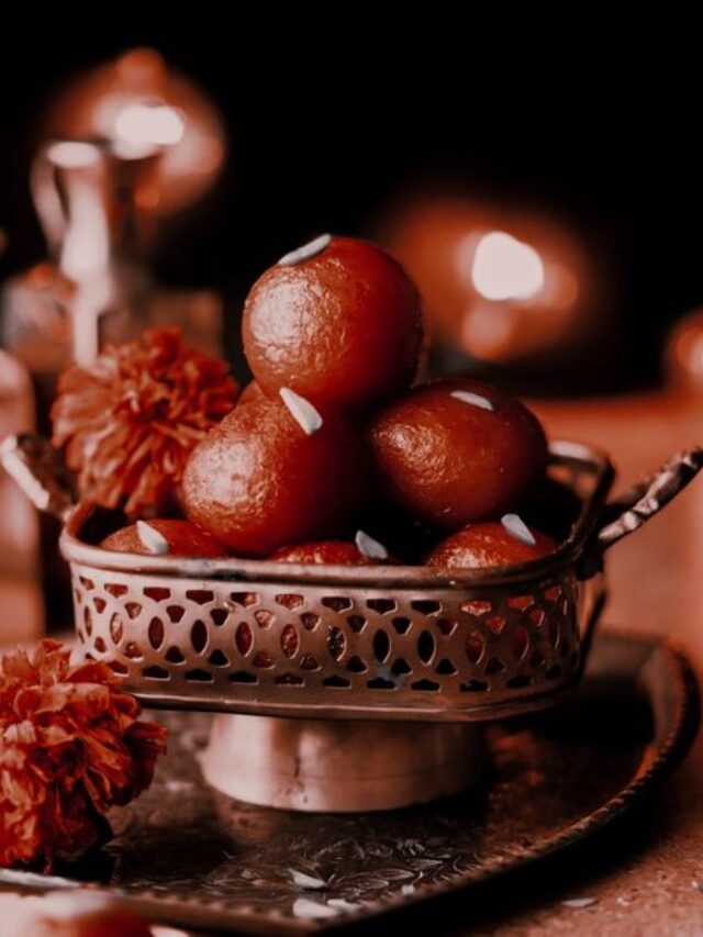 10 Famous Bengali Sweets That You Must Try Once - Top Hindi Raj